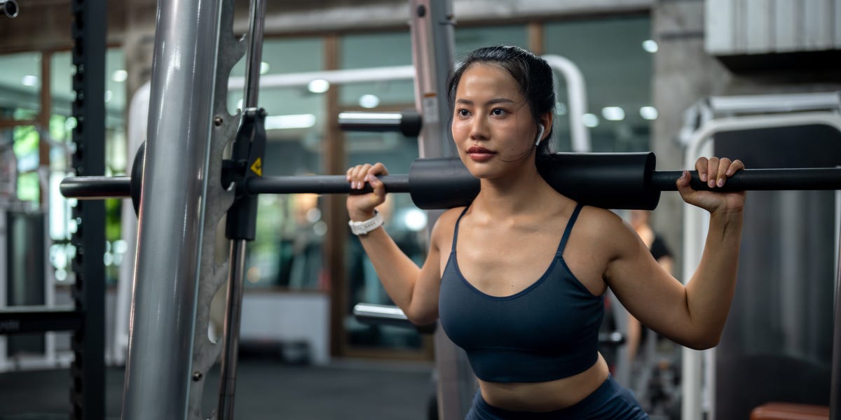 This full-body Smith machine workout is perfect for crowded January gyms