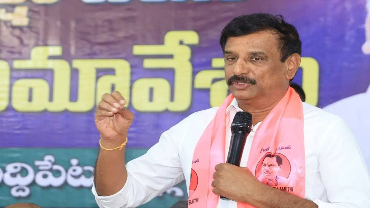 బీఆర్ఎస్ ఎమ్మెల్యే కొత్త ప్రభాకర్ రెడ్డికి బిగ్ షాక్... మాదాపూర్ పీఎస్ ...