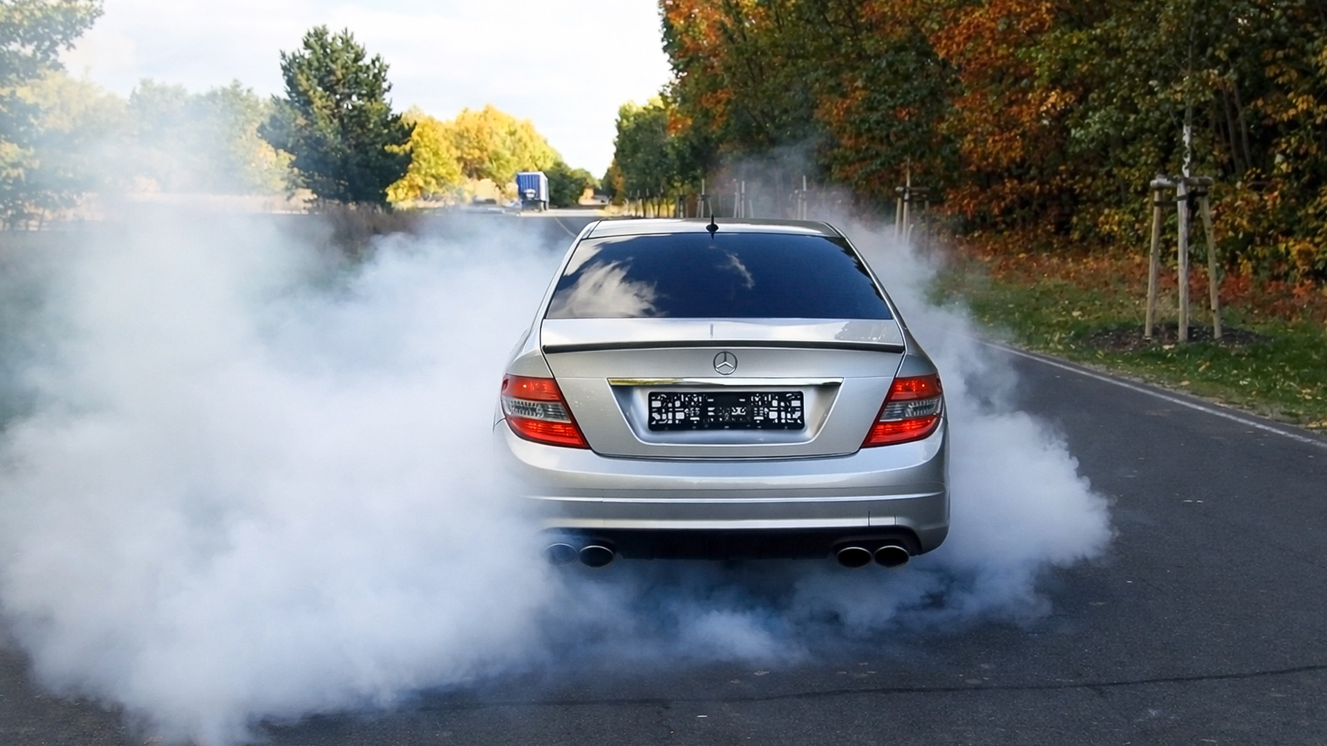 Mercedes C63 AMG onboard burnout and acceleration