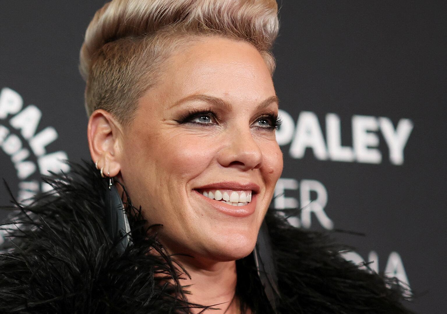 Popstar Pink: Operation zu Silvester