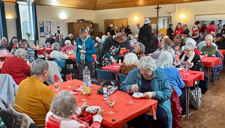 Rotary Christmas lunch brings bundles of festive cheer in Eastbourne