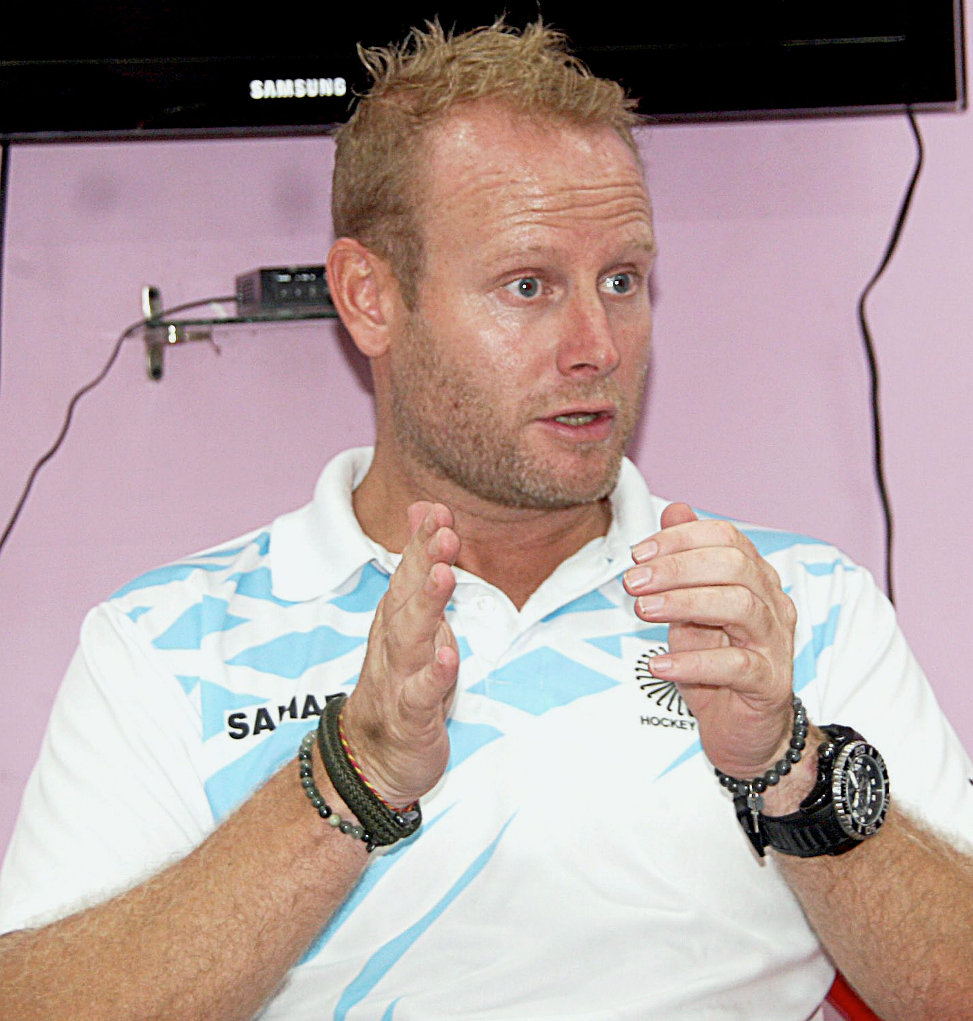 Everyone has to fight for place in team: Women's hockey coach Marijne