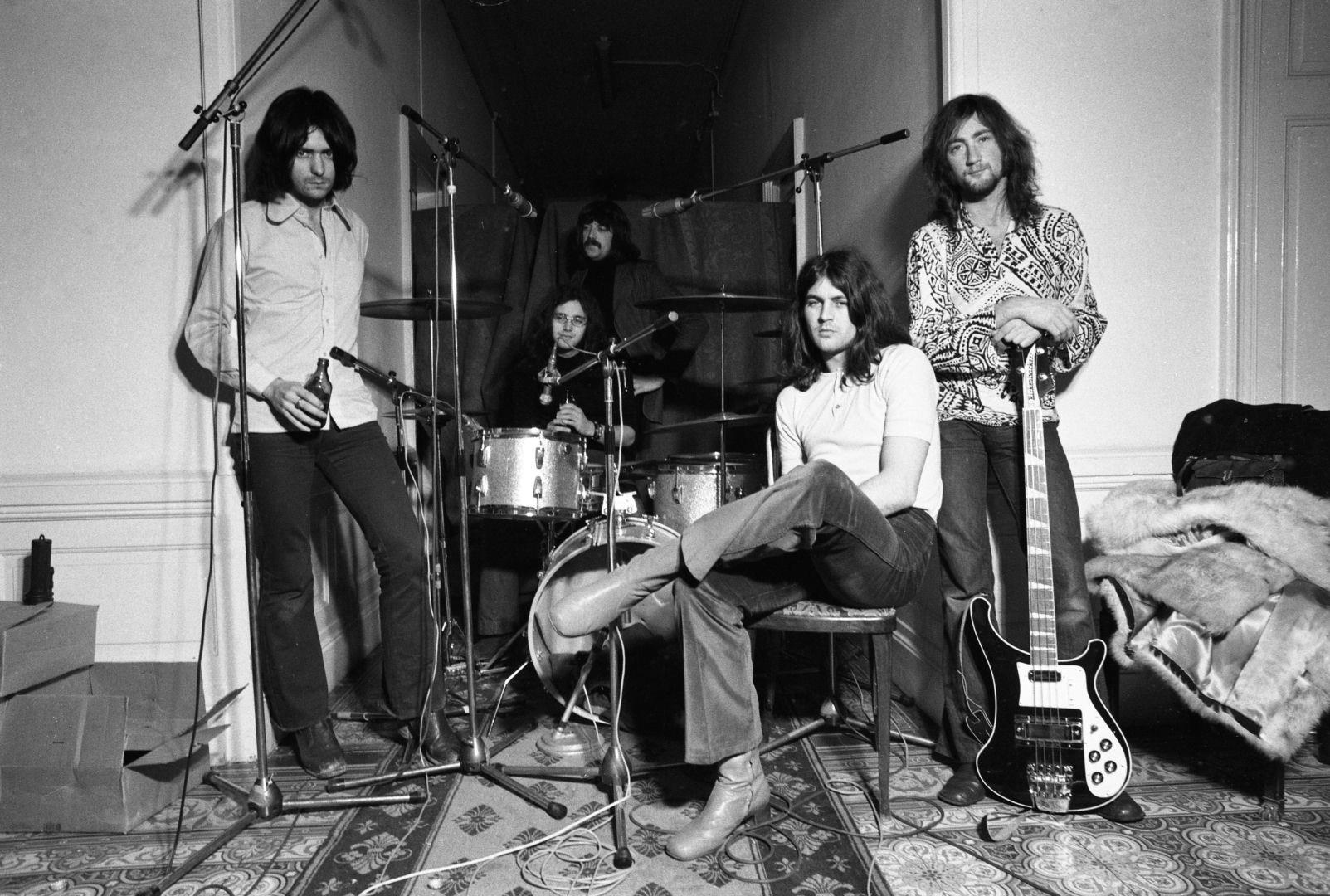 Wszystko spłonęło na koncercie Franka Zappy. Deep Purple zrobili z tego ...