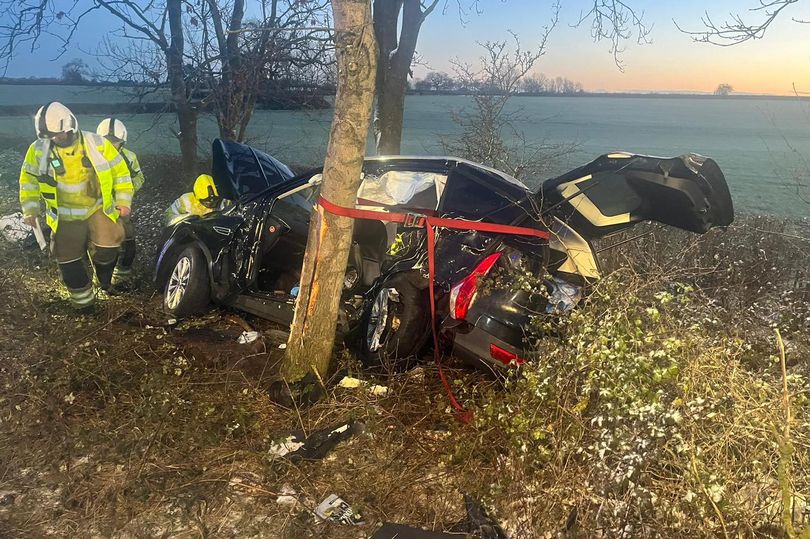 Chaos on A46 in Nottinghamshire as multiple drivers slide off icy road ...