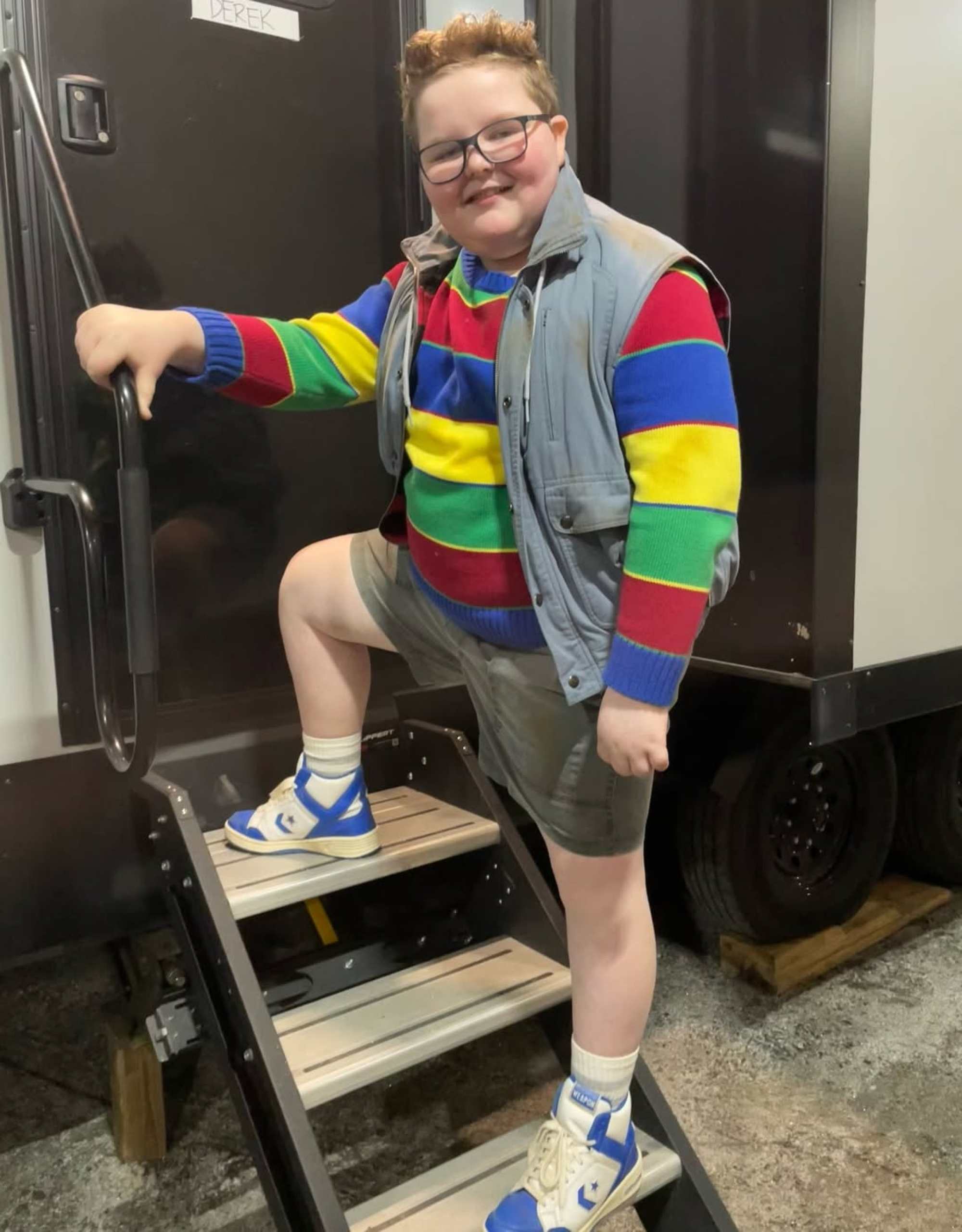 Meet Jake Connelly, who plays bully-turned-ally Derek Turnbow in ...