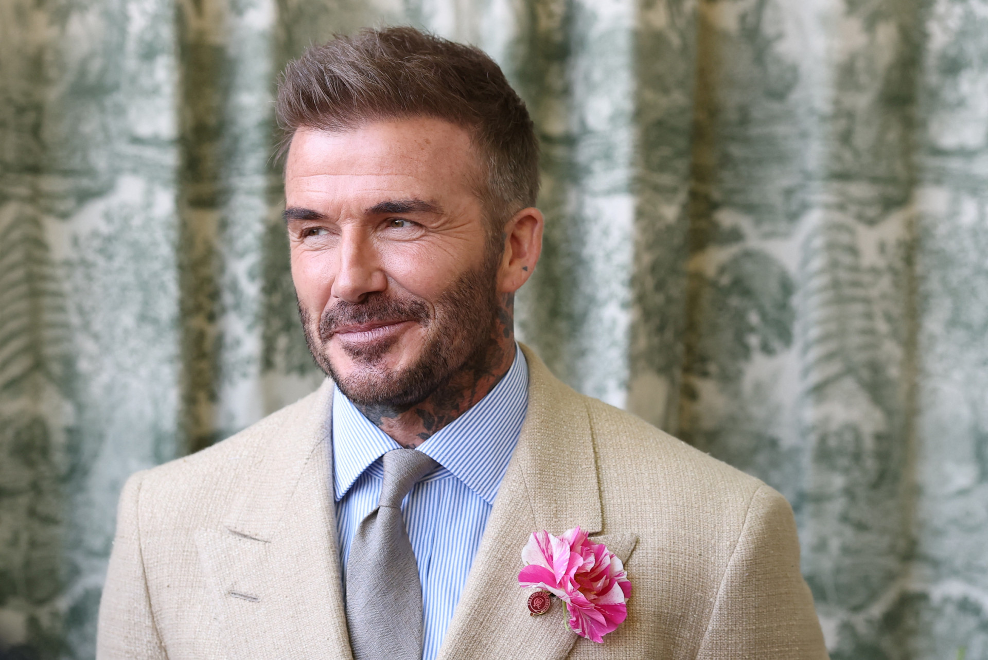 These male celebs all dye their hair