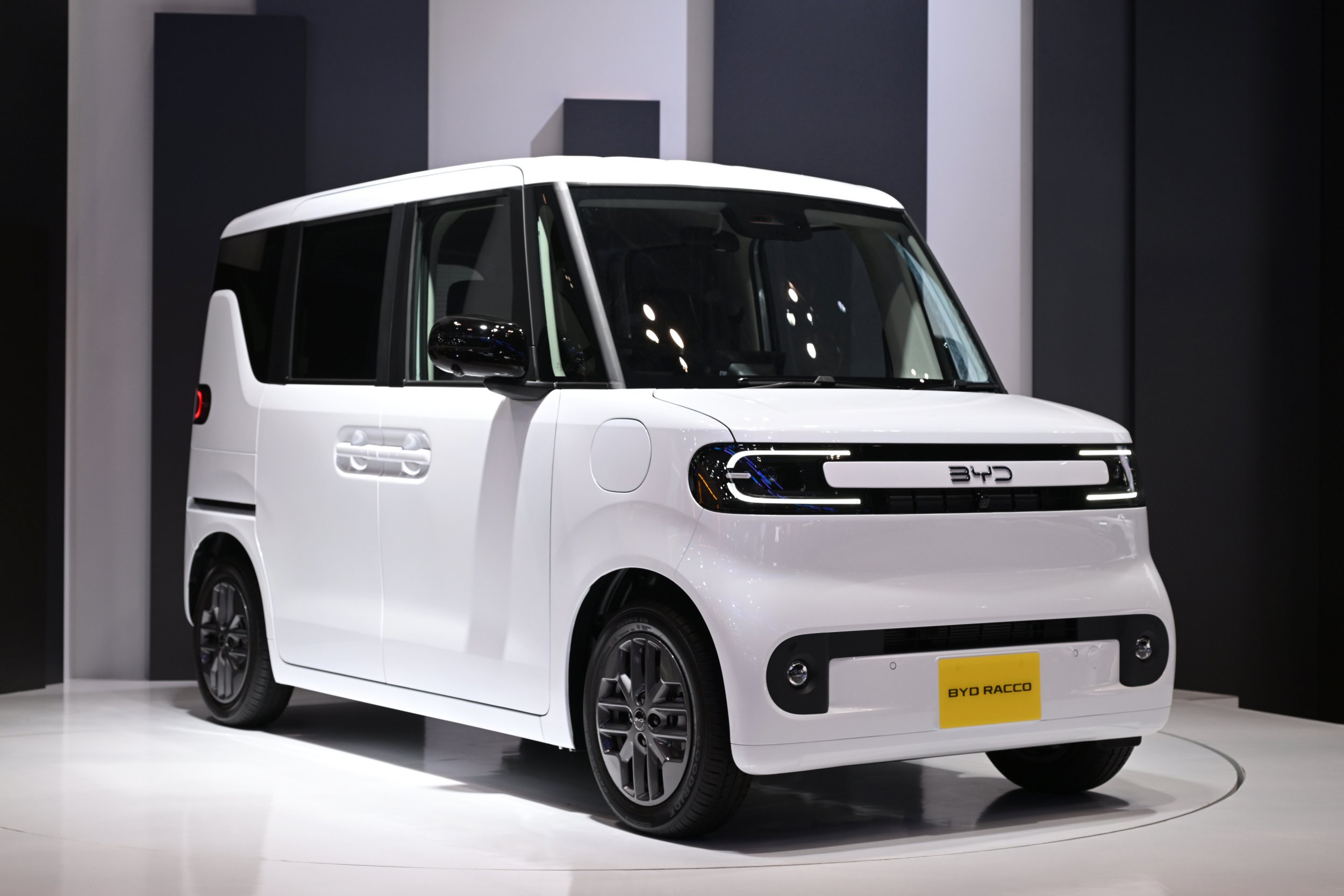 BYD overtakes Tesla as world's top EV seller