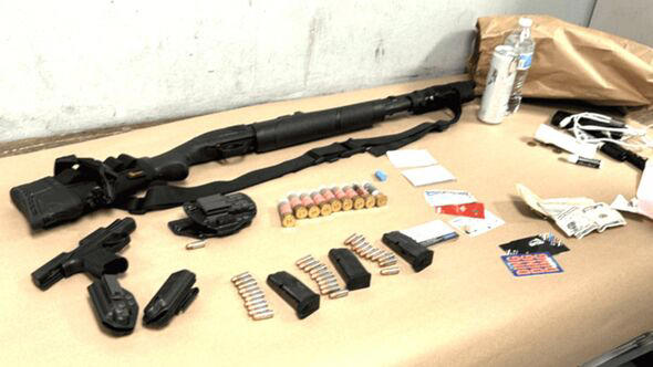 Man arrested allegedly carrying multiple guns at Seattle Space Needle ...
