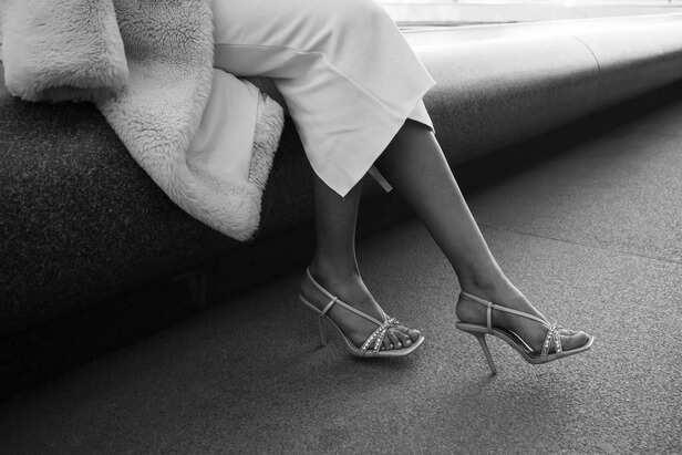 5 traits of a high-value woman (Chanakya didn’t believe in “nice” girl)