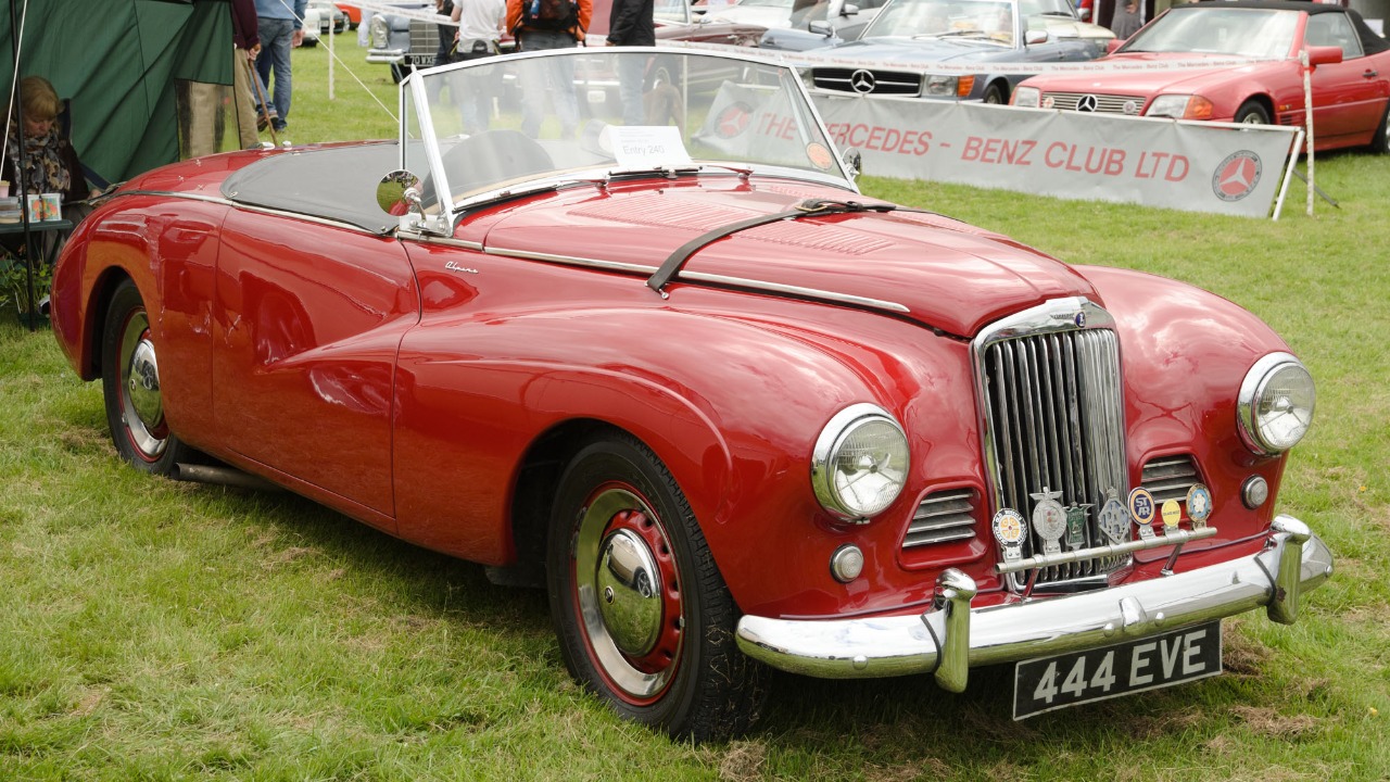How the 1954 Sunbeam Alpine found its audience