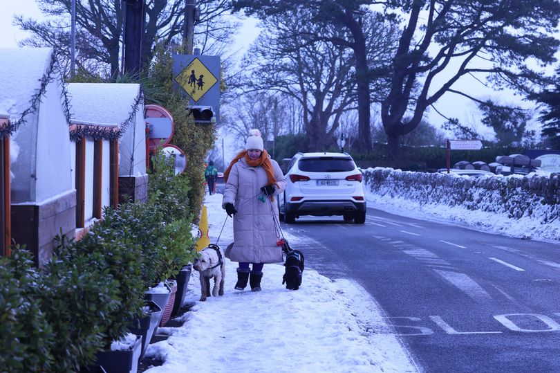 Ireland weather fears as snow and ice grip country with Met Eireann ...