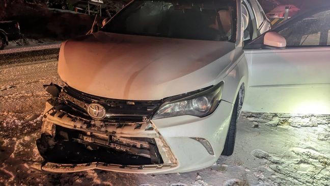 Driver loses control in snow, hits cars parked along Perry County road