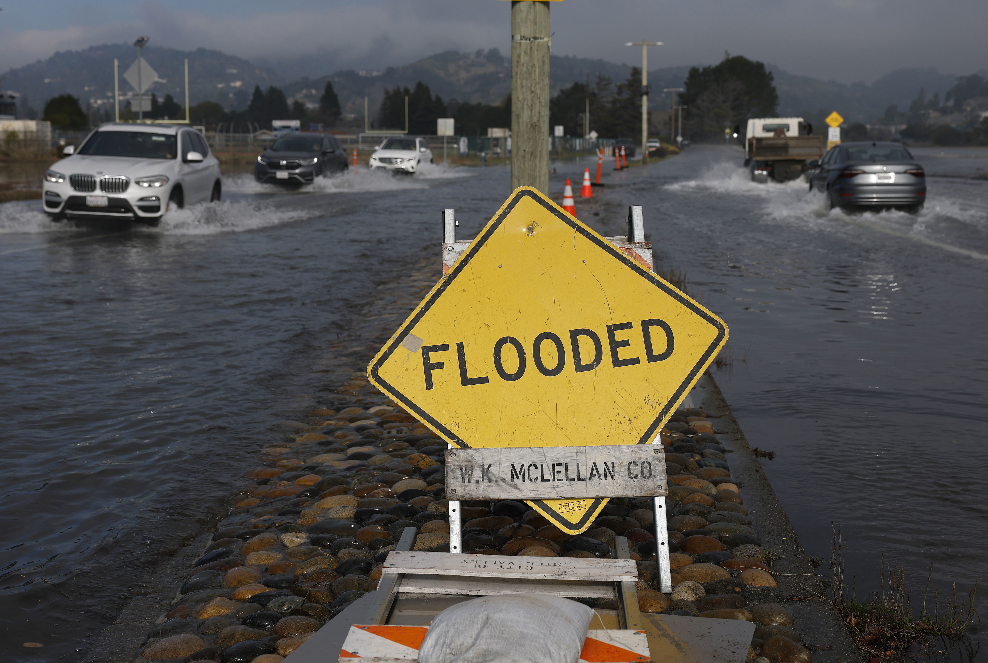 King tides threaten major flooding for thousands: "Don't go in"