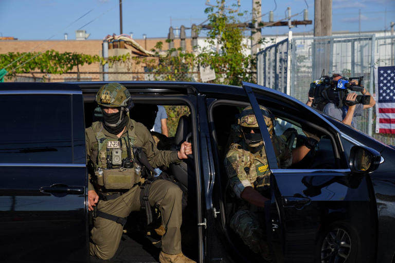 Dems push bill to block police from working with ICE