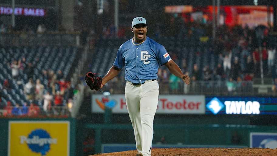 Mariners insider highlights team's lofty expectations for Jose A Ferrer