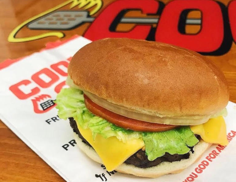 5 chain restaurants with charbroiled burgers that taste flame-grilled
