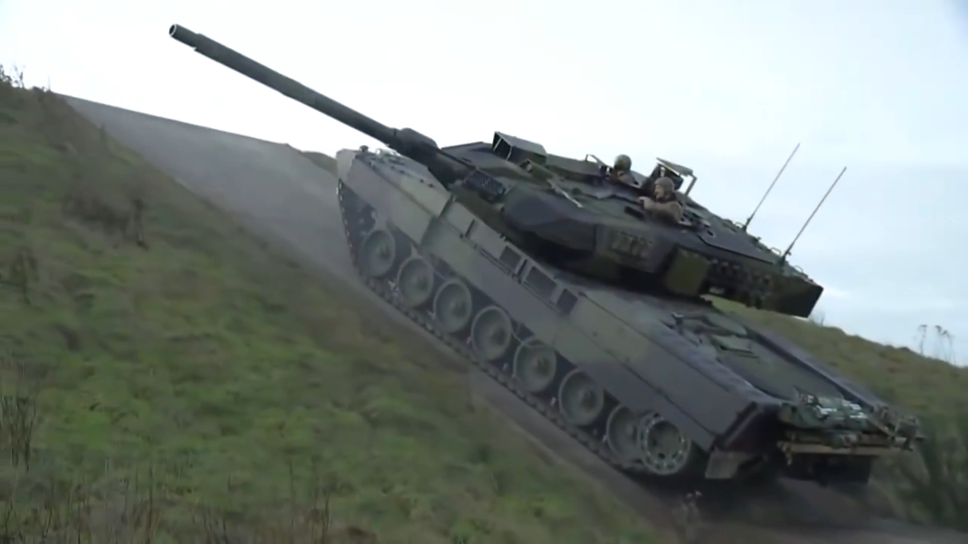 Can Leopard 2 really stand up to the T-14 Armata?
