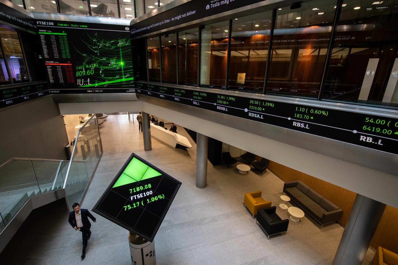 This stock market index hit a record high—without much help from AI ...