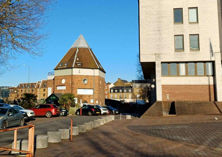 Police confirm body of man in his 50s found in River Medway near ...