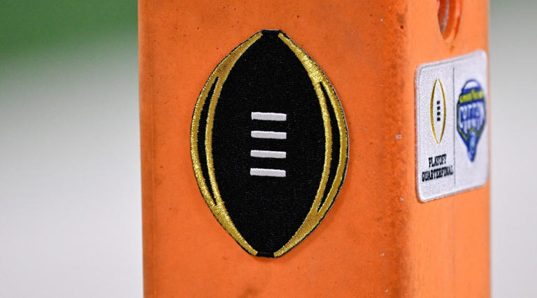 TNT to earn major revenue from College Football Playoff