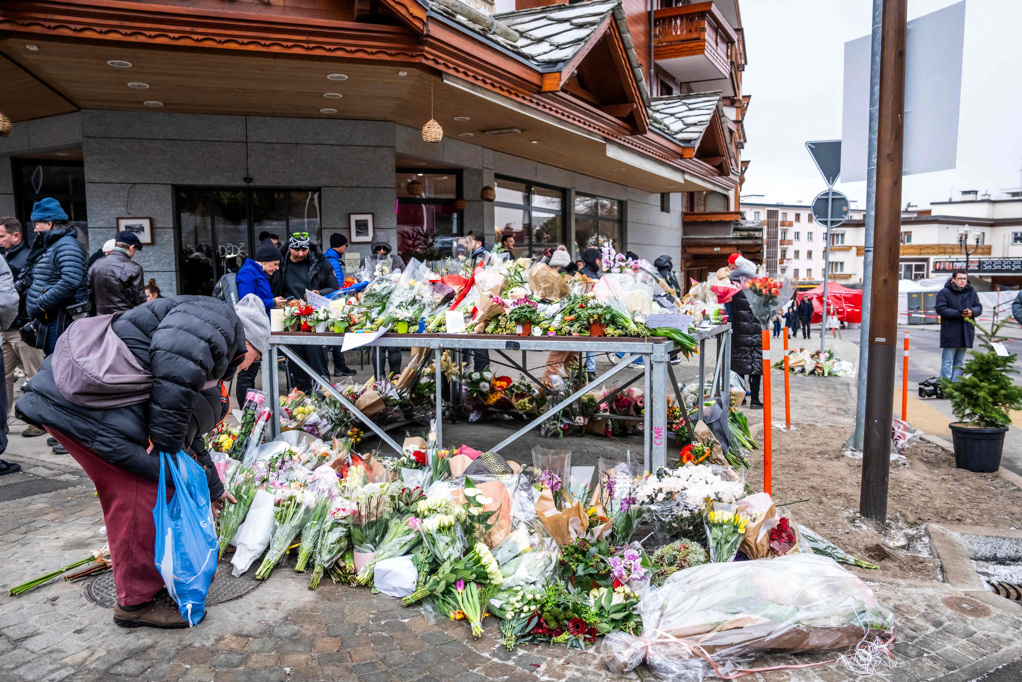 Sparkler candles blamed for deadly fire at Swiss bar