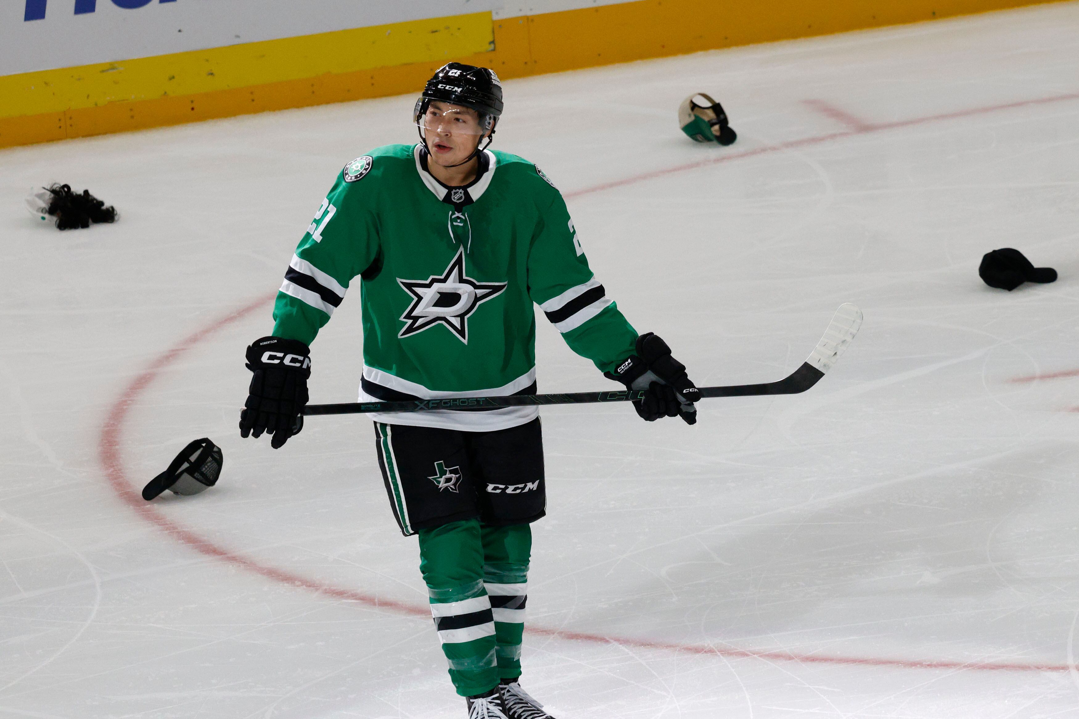Stars forward Jason Robertson snubbed from Team USA Olympic hockey roster