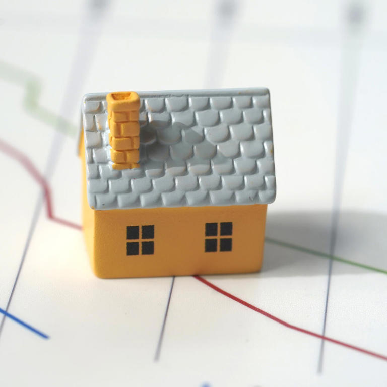 What are today's mortgage interest rates: January 2, 2026?