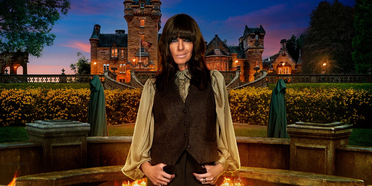 All of them are with someone they know - the shocking Traitor's family ...