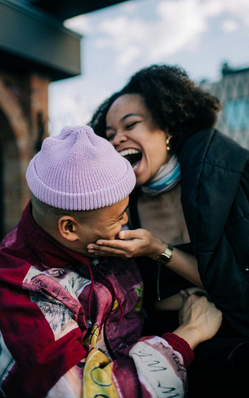 9 clear signs you have real chemistry with someone