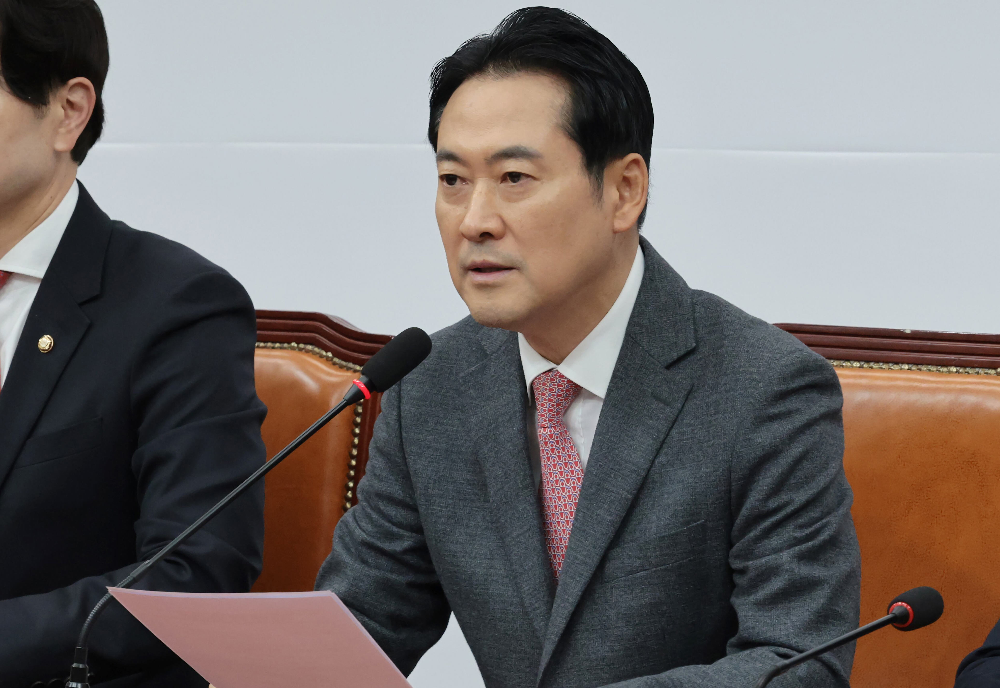 People Power Party leader announces reform, excludes Yoon, ties cut