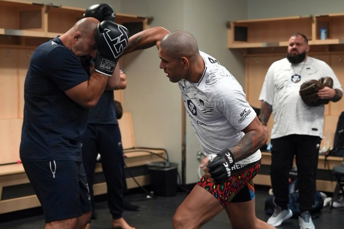 Vídeo: Campeão do UFC, Alex Poatan mostra evolução nos treinos para ...