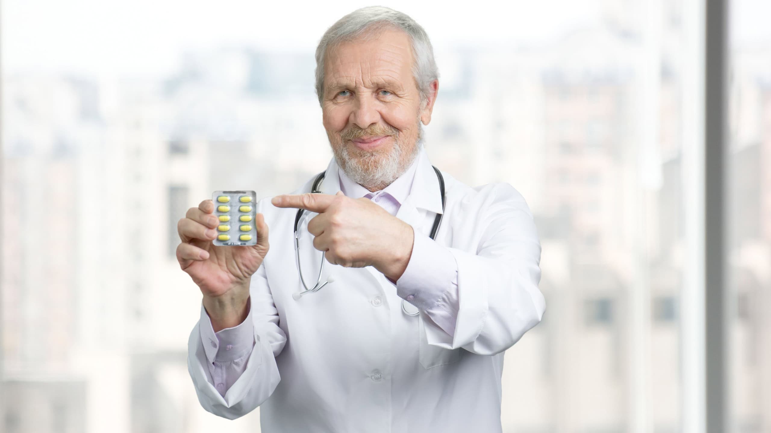 These 10 medications don't mix well with coffee