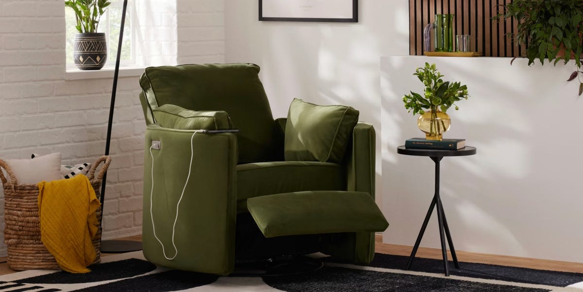 After months of searching, I finally found my perfect reading chair