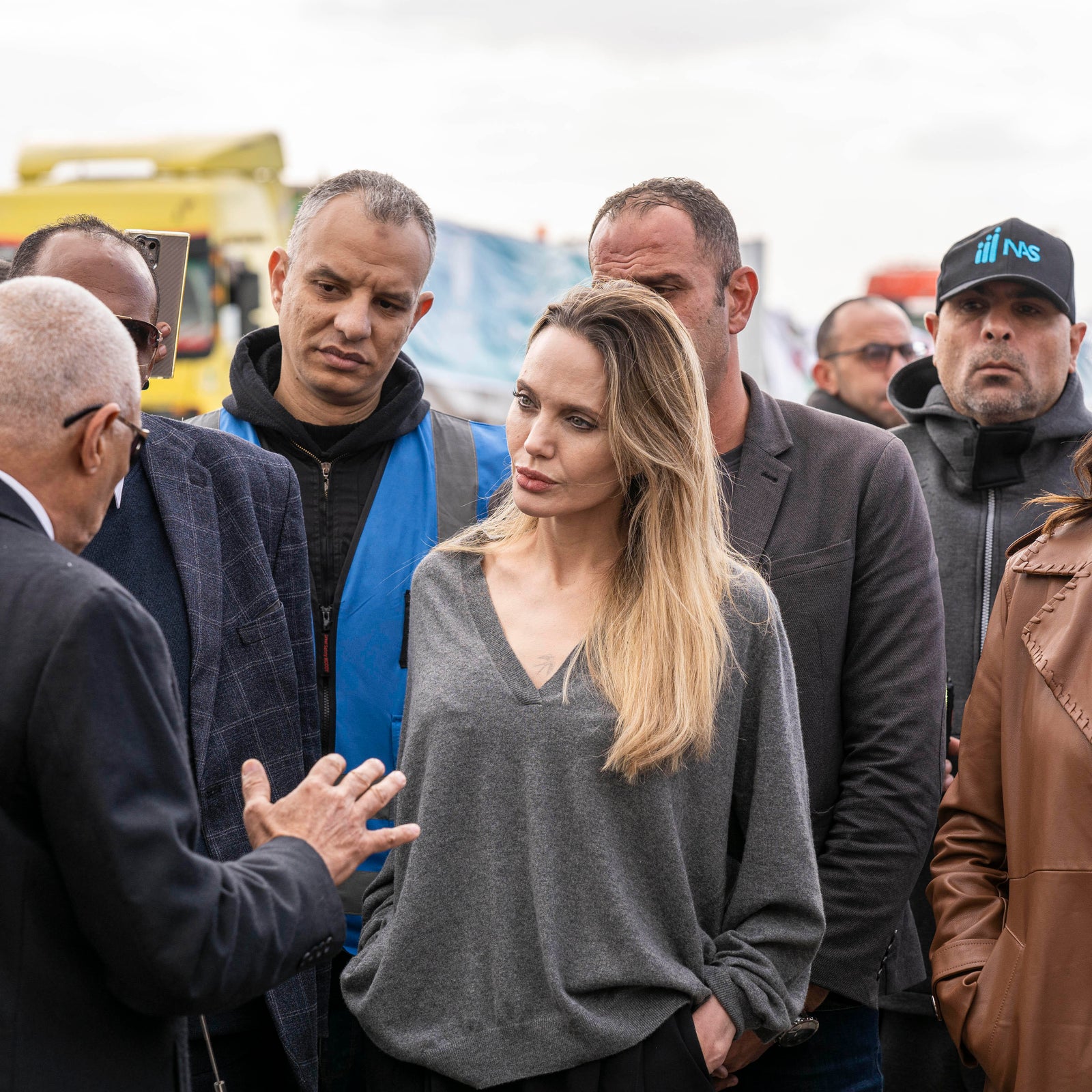 Angelina Jolie meets Palestinian refugees, aid workers at Rafah crossing