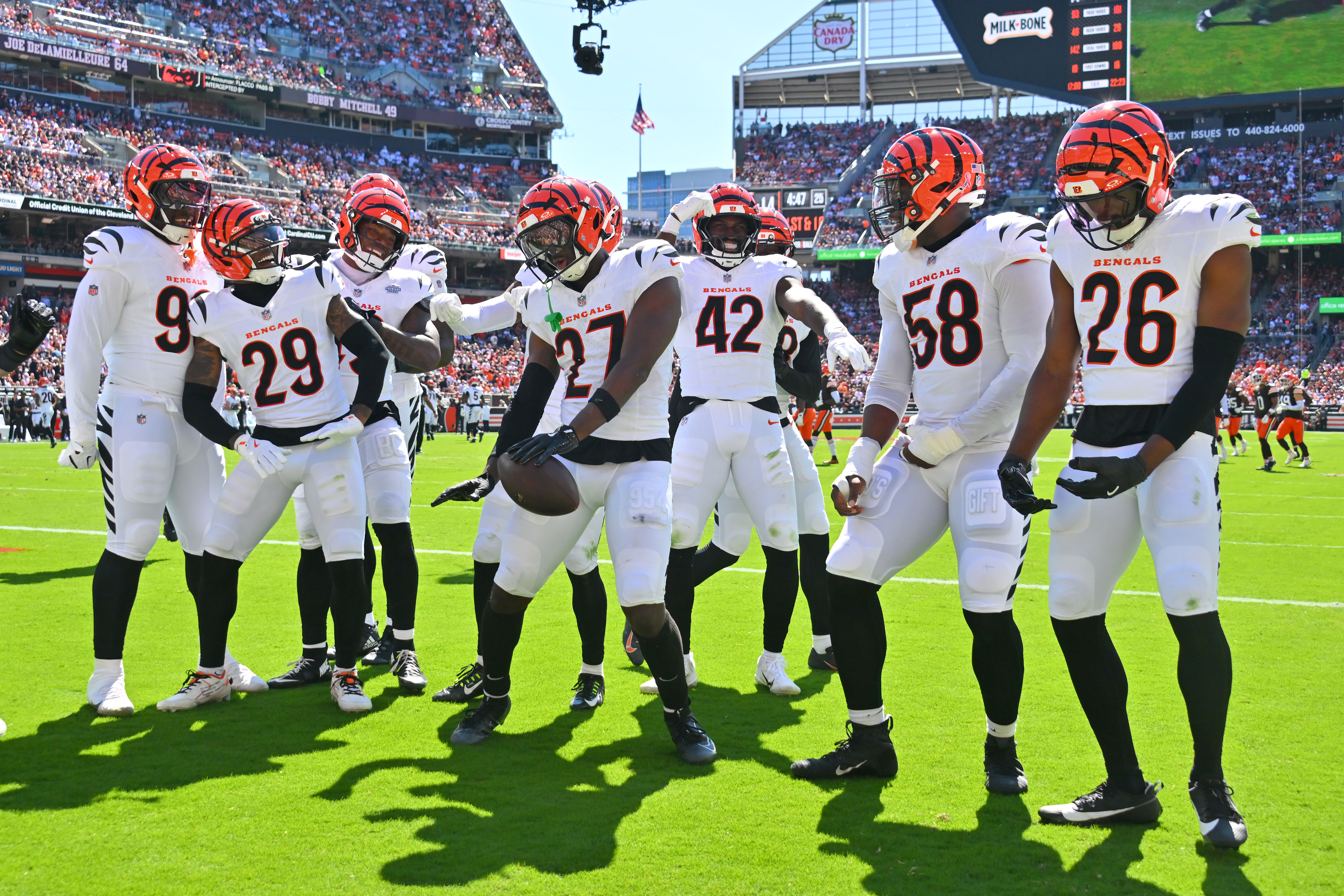 Browns vs. Bengals Week 18 predictions: Will Cincinnati thrive on ...
