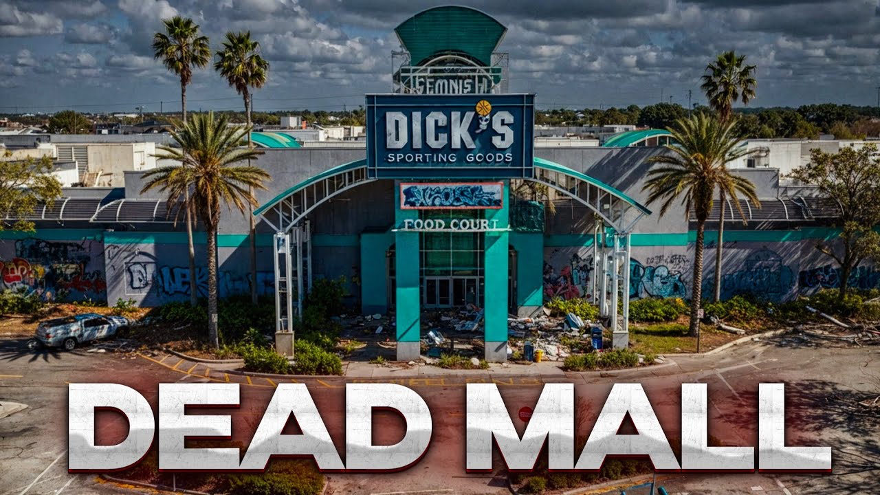 I explored an abandoned mall in Florida