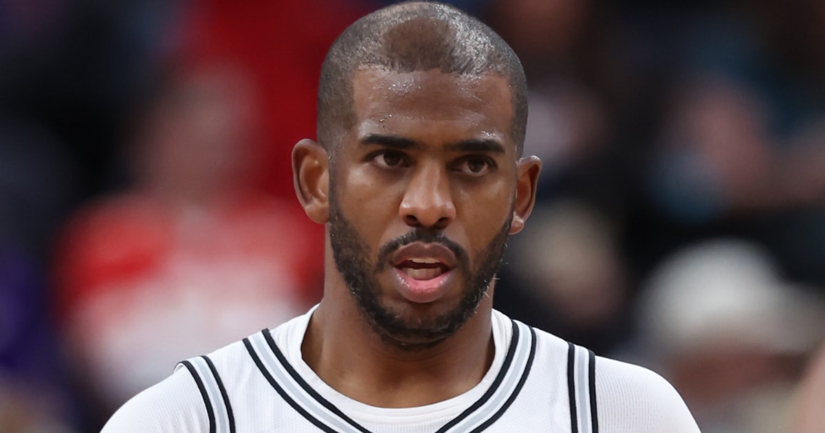 Chris Paul in attendance at Hoophall to watch No. 1 recruit Tyran Stokes