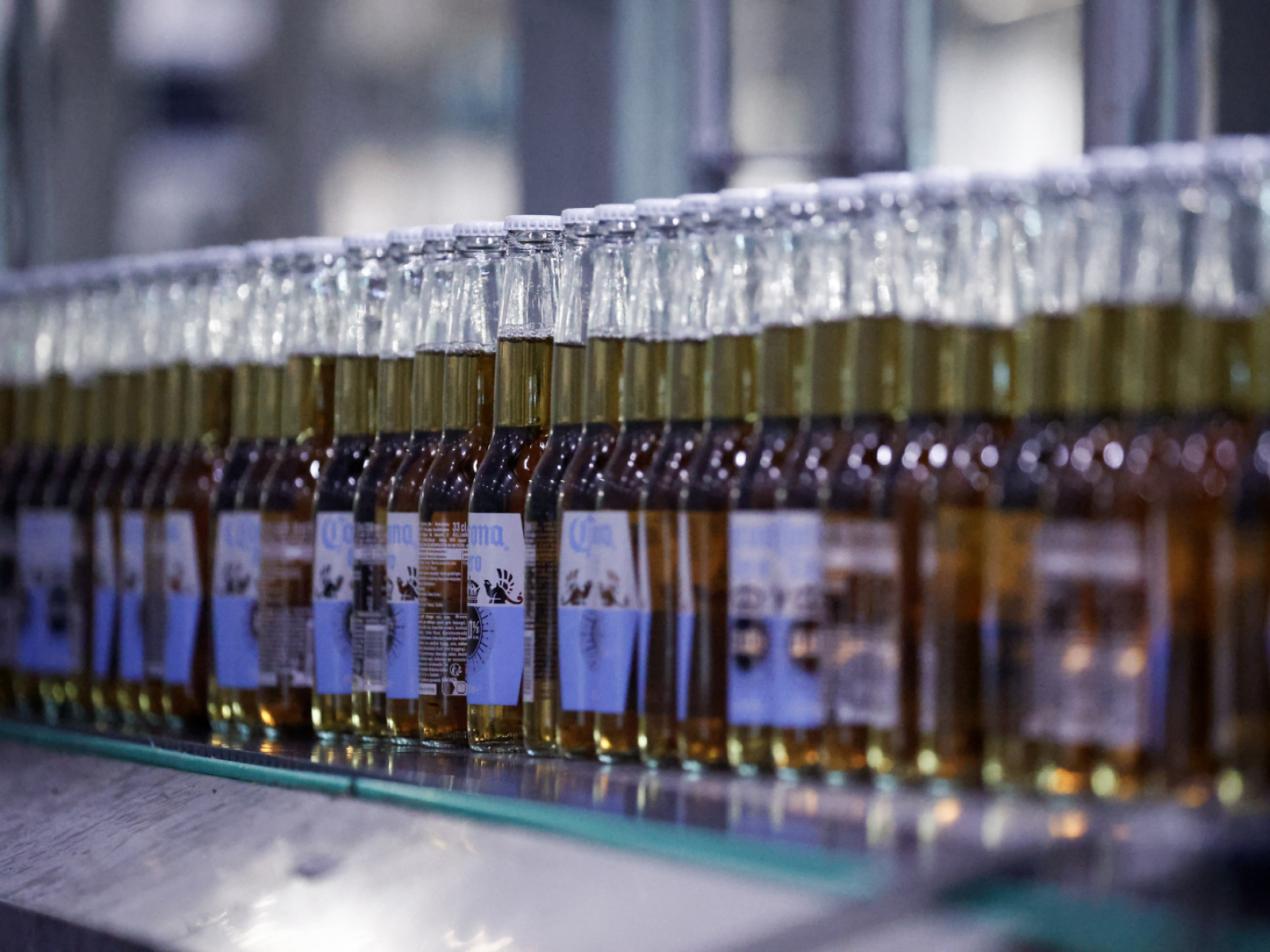 Edeka und Brauerei-Riese AB Inbev legen Preisstreit bei