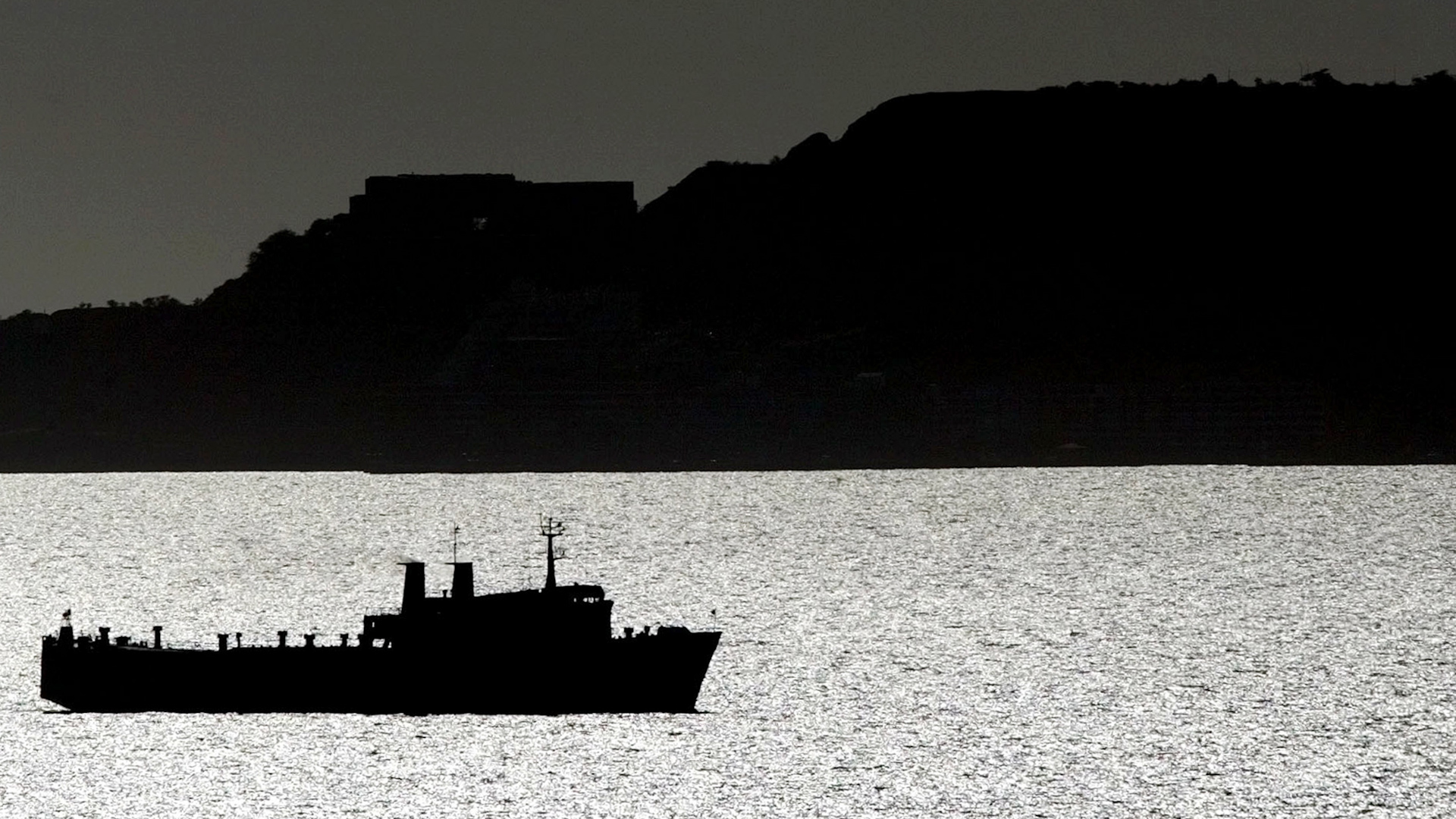 Russia asks US to halt chase of Venezuela tanker claiming Russian flag