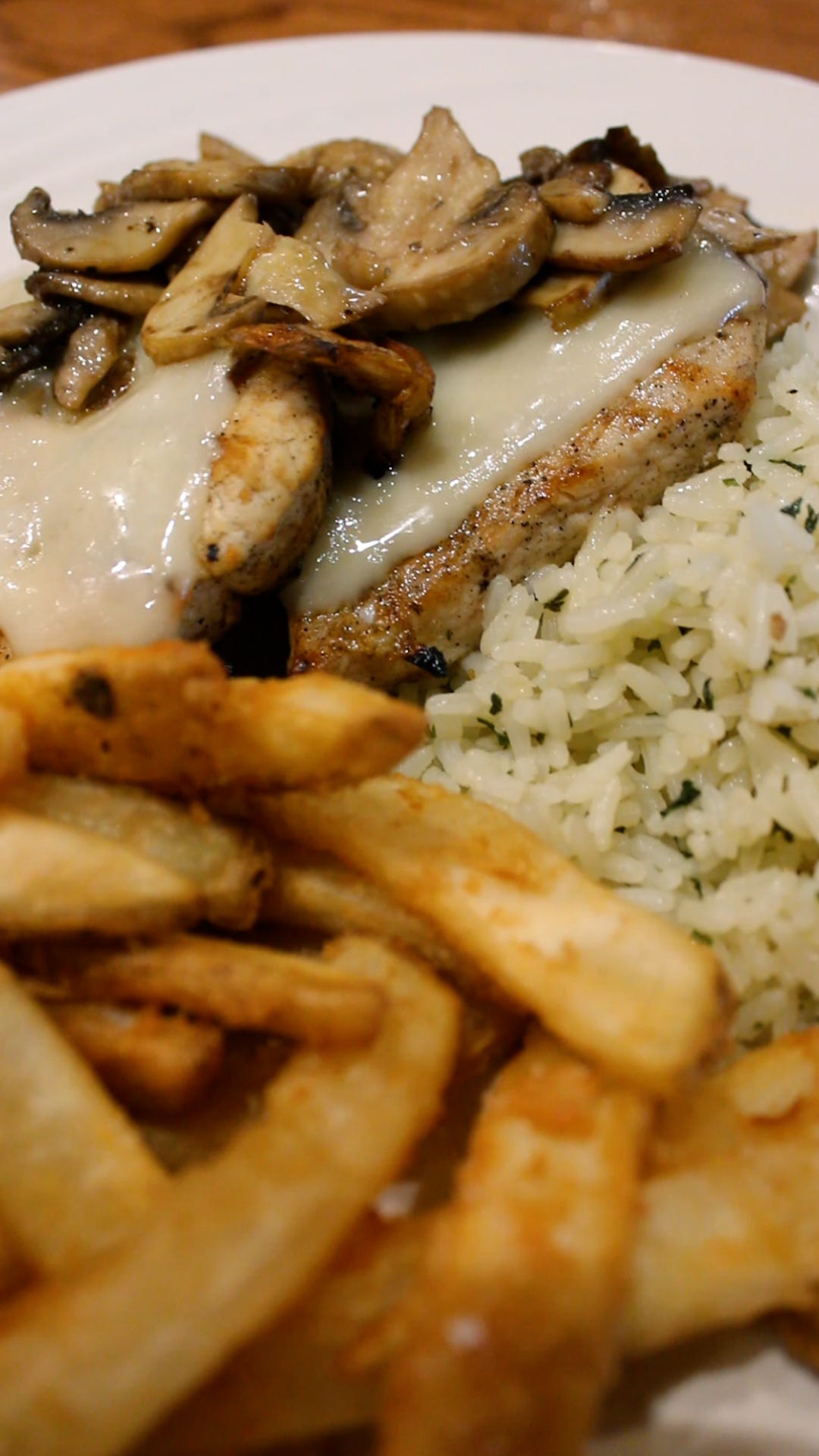 A classic restaurant chain is finally back in Fort Collins