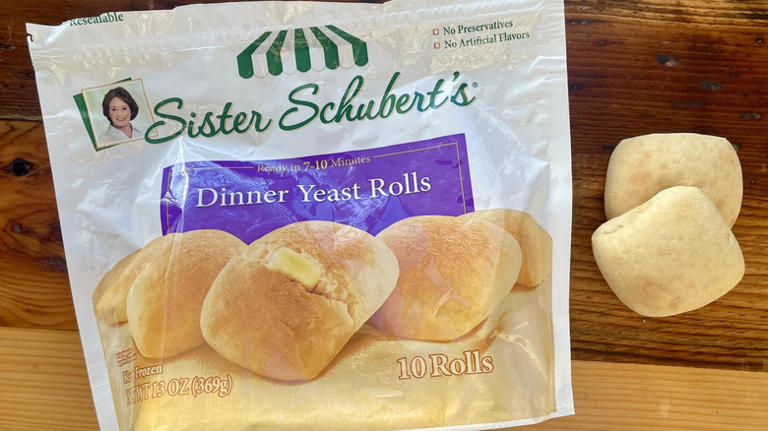 5 store-bought frozen dinner rolls ranked worst to best