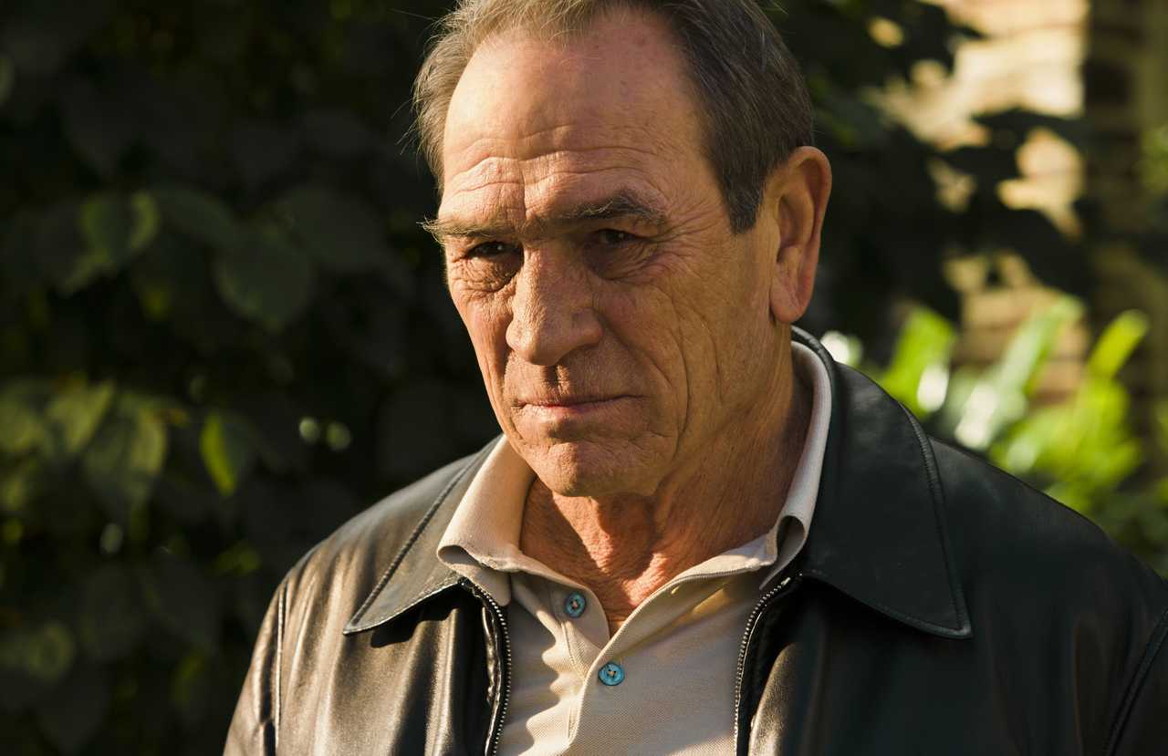 Actor Tommy Lee Jones' daughter found dead in iconic hotel, more ...
