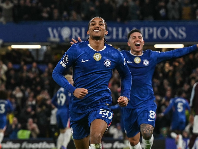 Chelsea's interim coach says players 'focused' on Manchester City after ...