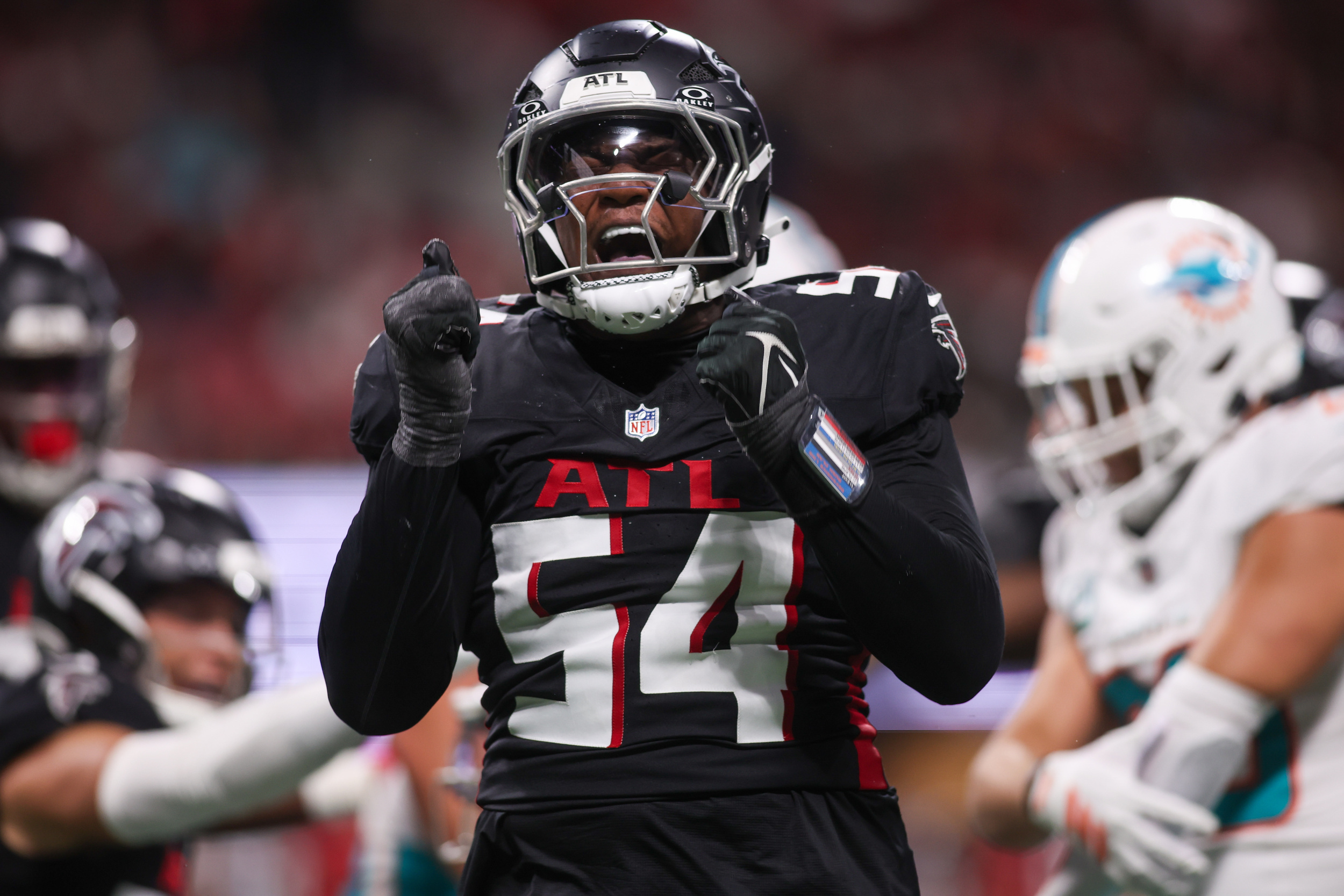 Falcons get best possible news on rising defensive star
