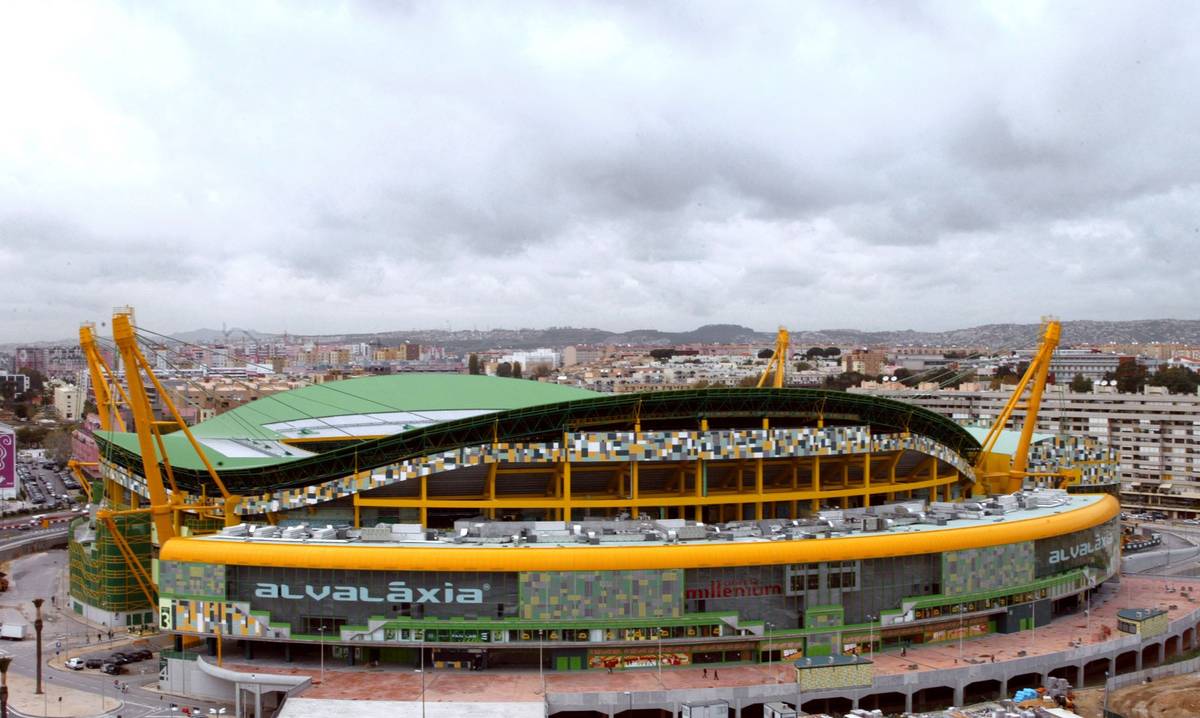 Cinemas NOS Alvaláxia em Lisboa encerraram definitivamente esta semana