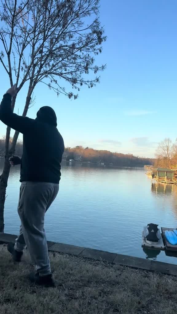 Shock golf ball prank sends my friend running