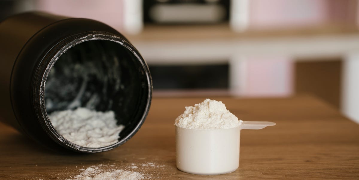 Plant-based vs. whey protein powder: Dietitians reveal the healthiest ...
