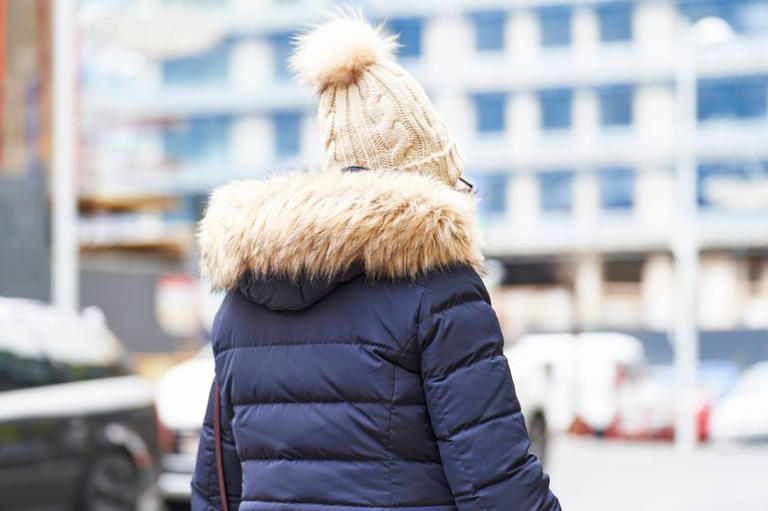 NHS urges people to follow 4 steps if they fall on ice