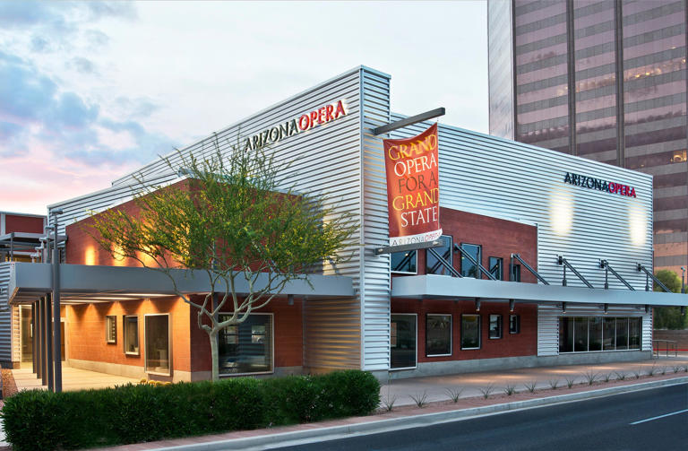 Want to read more in 2026? 6 metro Phoenix book clubs worth joining