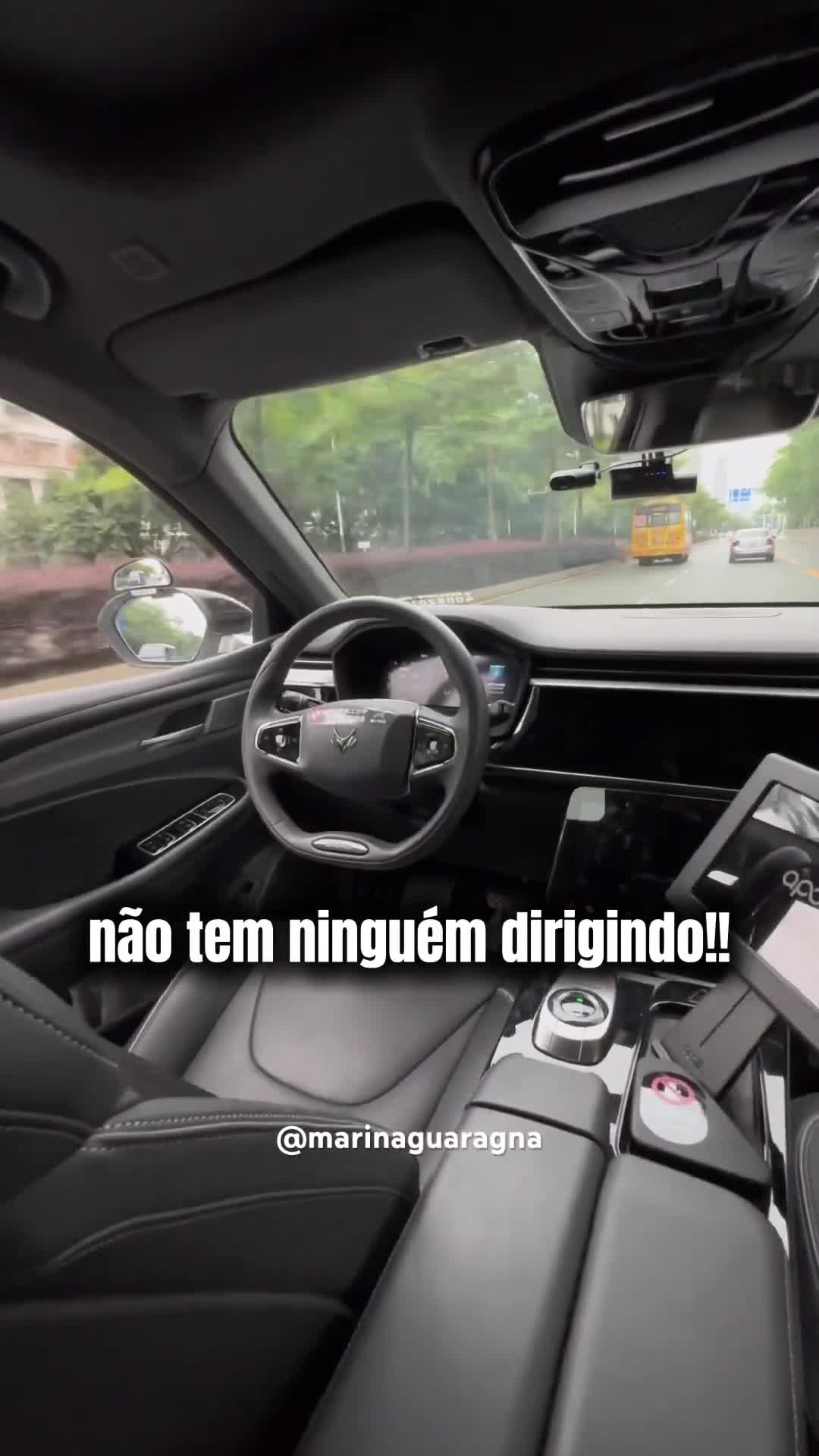 Táxi sem motorista na China 🤯🇨🇳 · agora os chineses realmente passaram ...